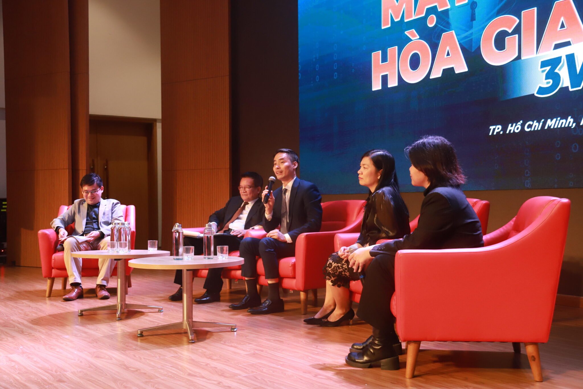 DISCUSSION AND CLOSING CEREMONY OF VIETNAM MEDIATION MOOT 2023 (V-MED ...